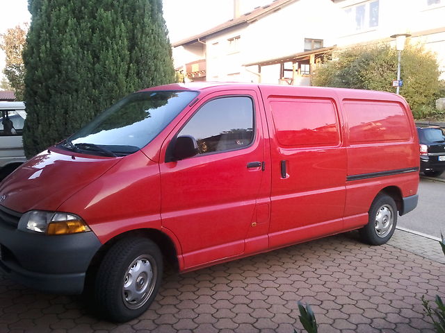 Toyota Grand Hiace technical specifications and fuel economy